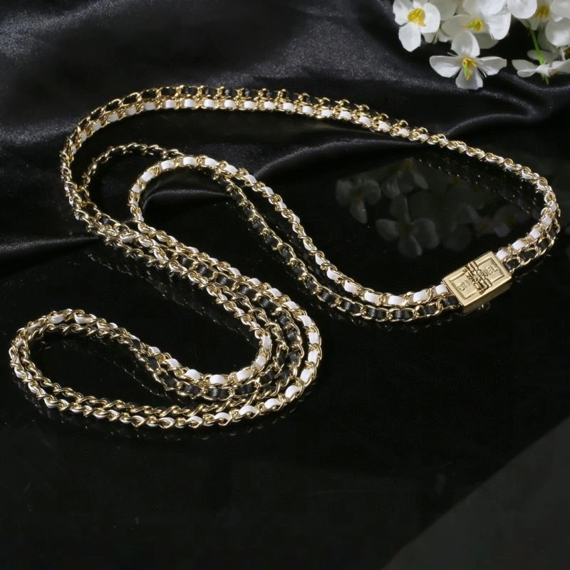 Bargain Chanel Necklaces