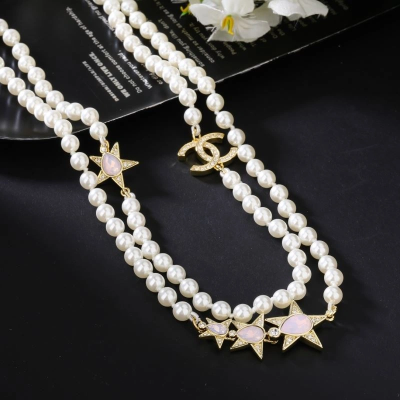 Bargain Chanel Necklaces
