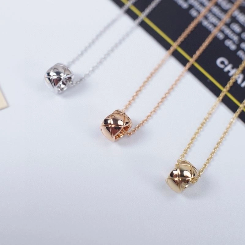 Low-cost Chanel Necklaces