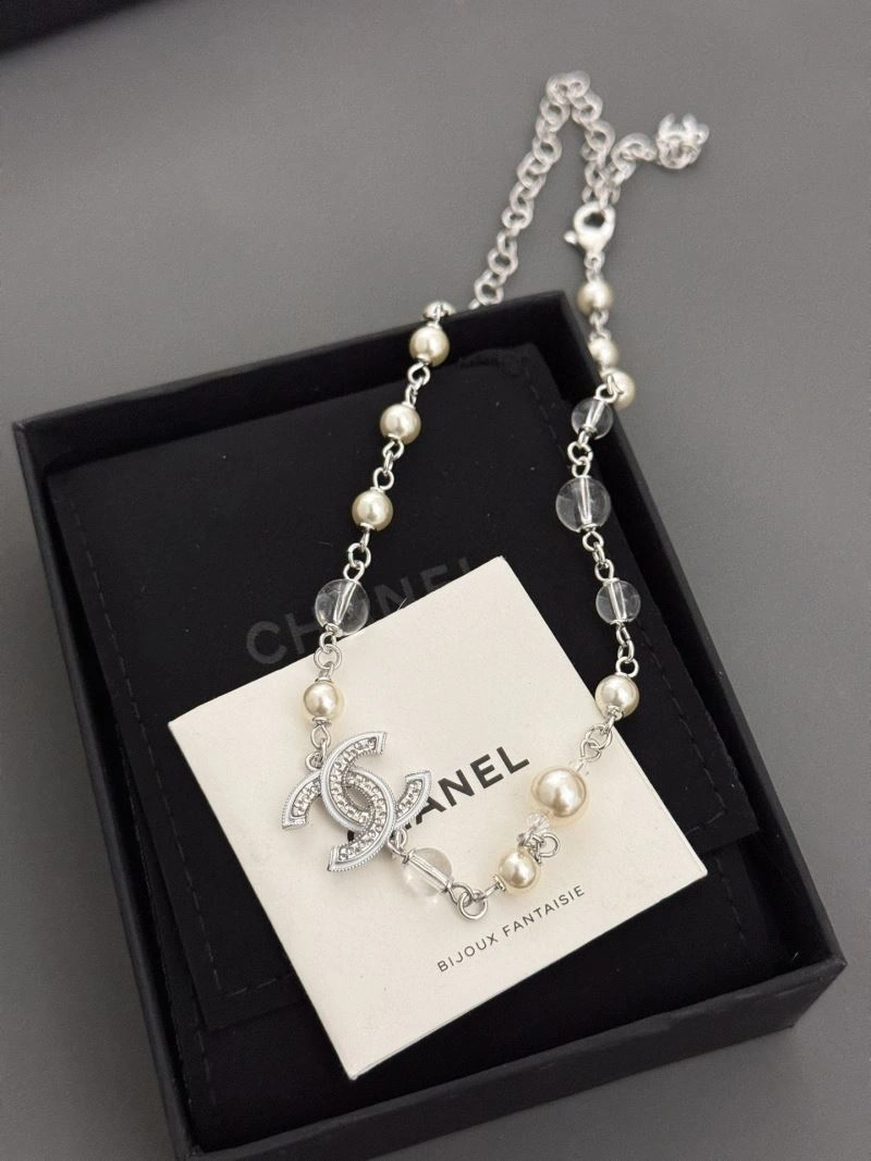 Top mirror Chanel Necklaces