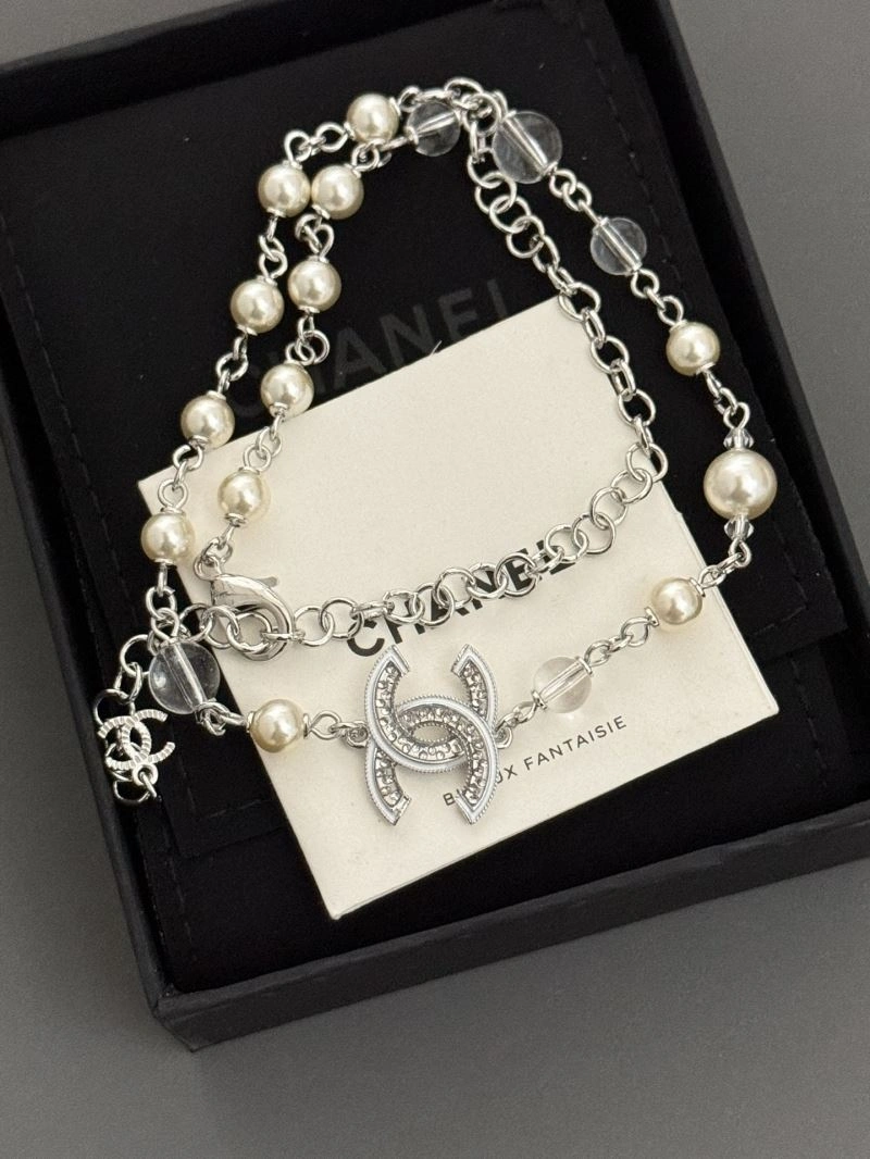 Top mirror Chanel Necklaces