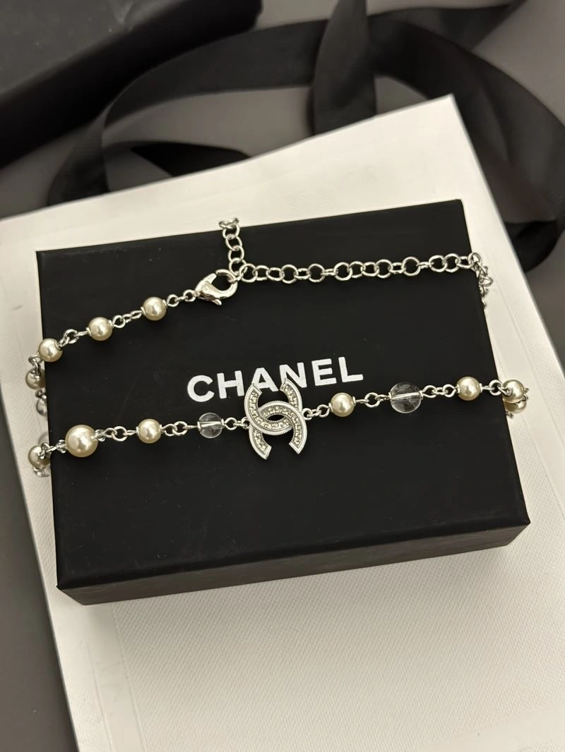 Top mirror Chanel Necklaces