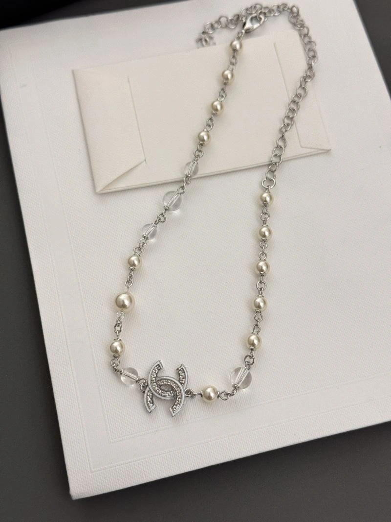 Top mirror Chanel Necklaces