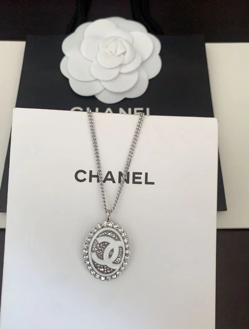 Indistinguishable Chanel Necklaces