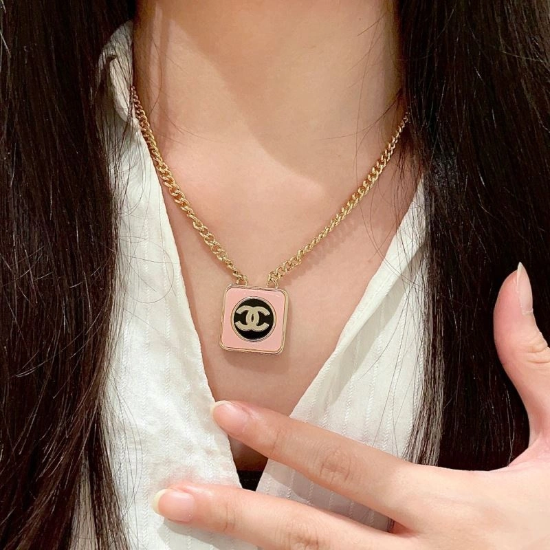 Precise copy Chanel Necklaces