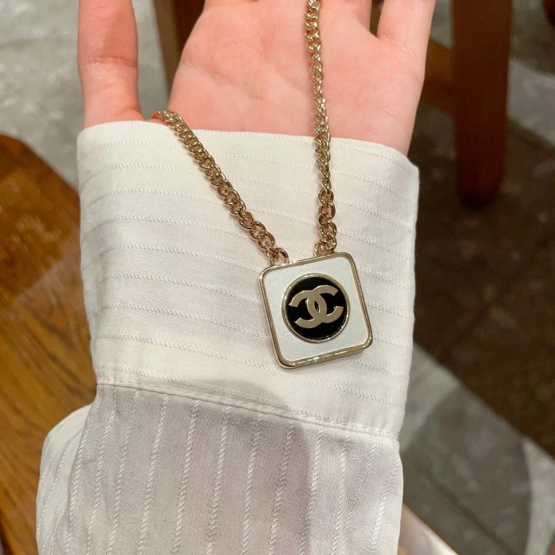Value-priced Chanel Necklaces