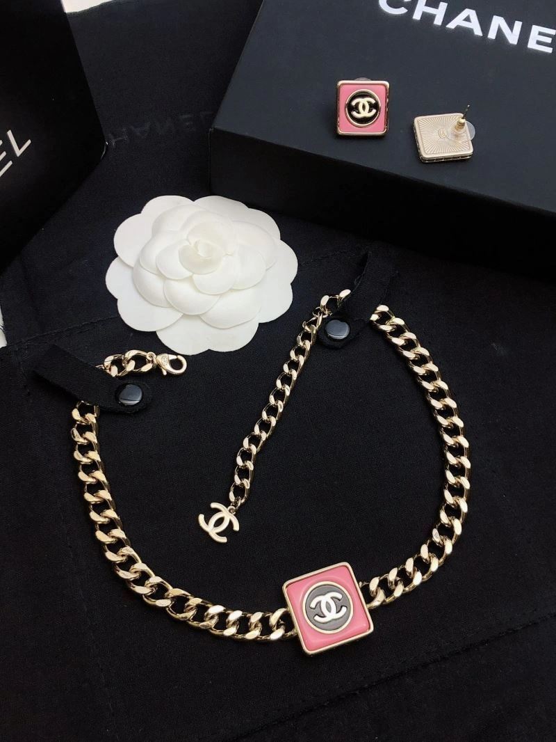 Brand-authenticated Chanel Necklaces