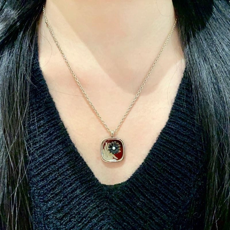 Official Chanel Necklaces
