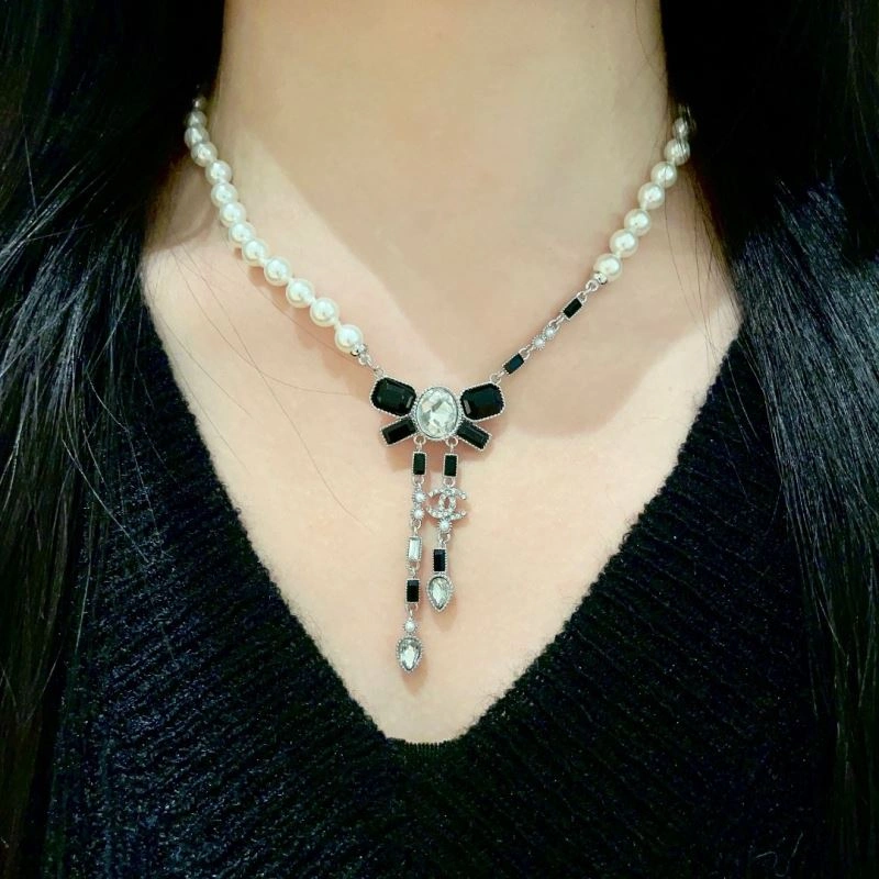 Bargain Chanel Necklaces