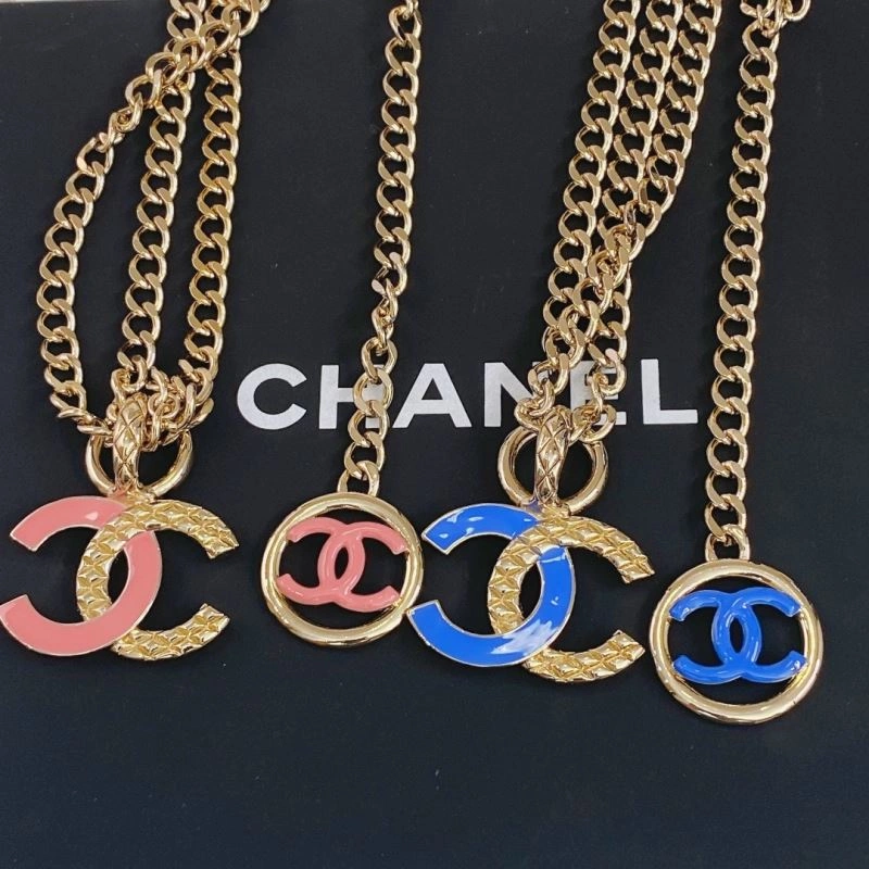 Bargain Chanel Necklaces