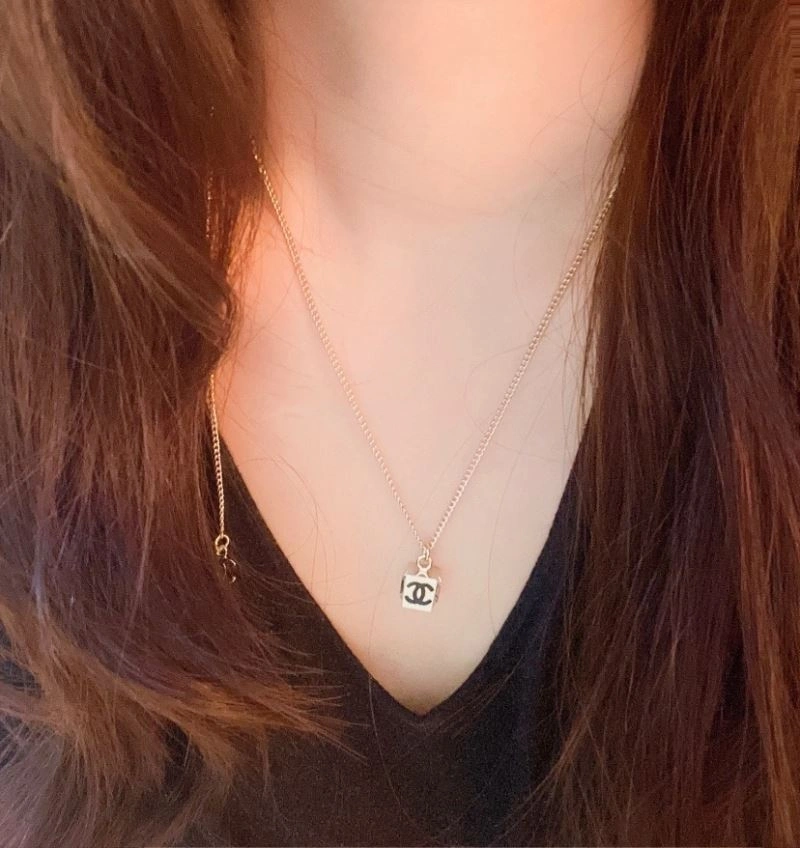 Top match Chanel Necklaces