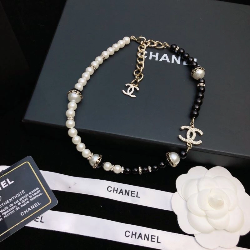 Top match Chanel Necklaces