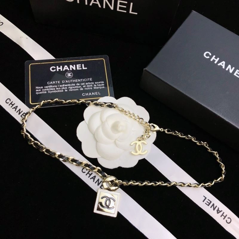 Bargain Chanel Necklaces