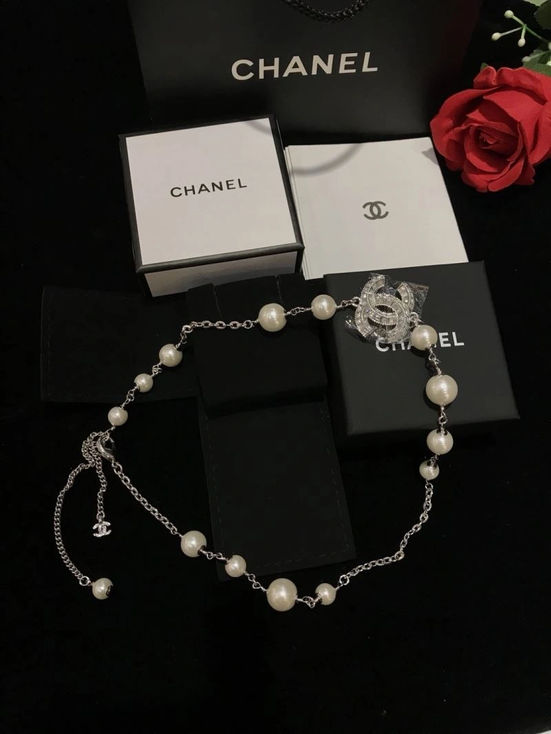Top mirror Chanel Necklaces