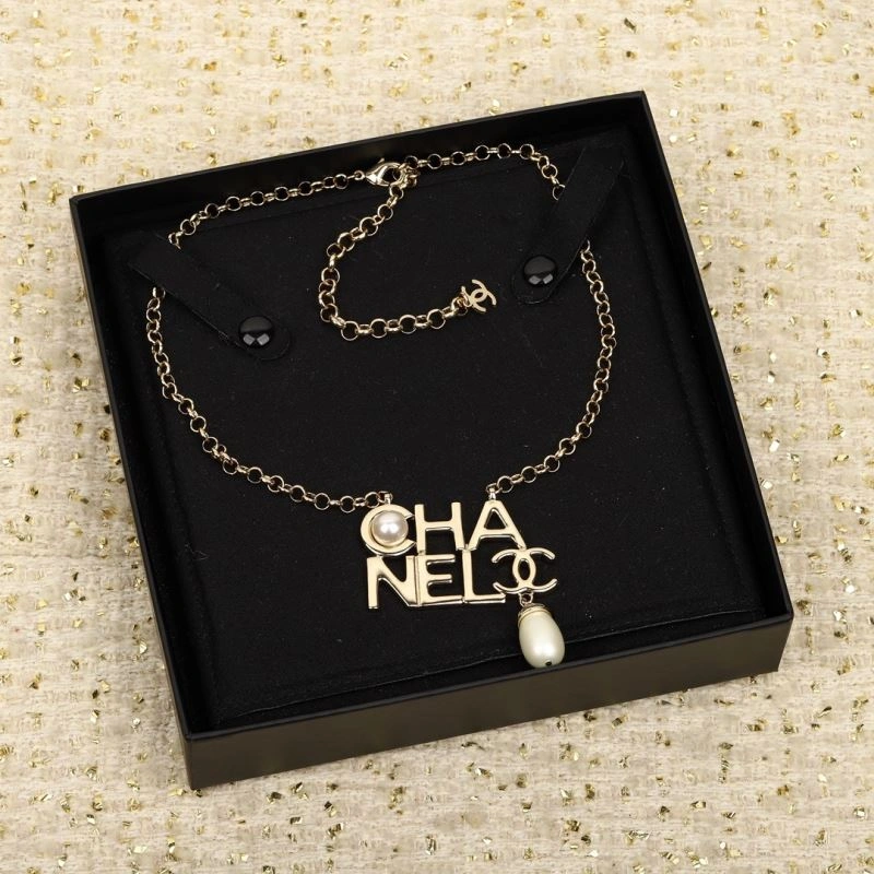 Bargain Chanel Necklaces