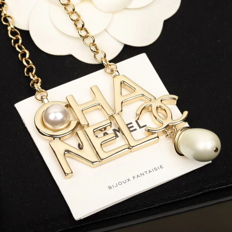 Bargain Chanel Necklaces