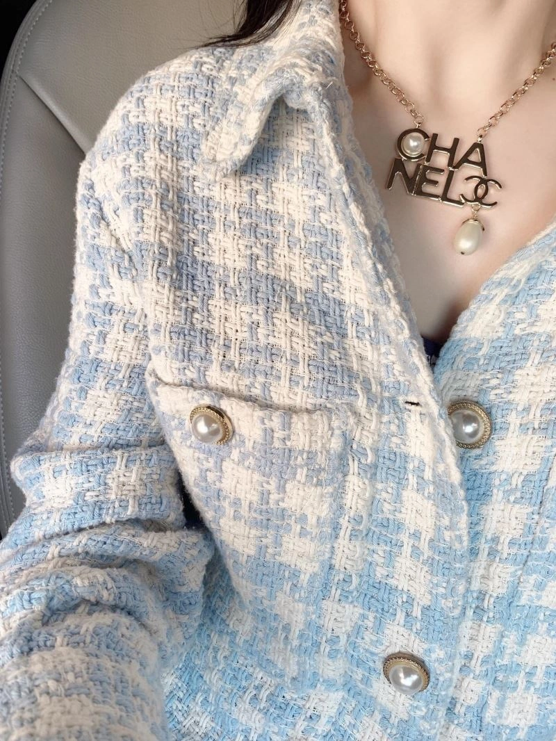 Bargain Chanel Necklaces