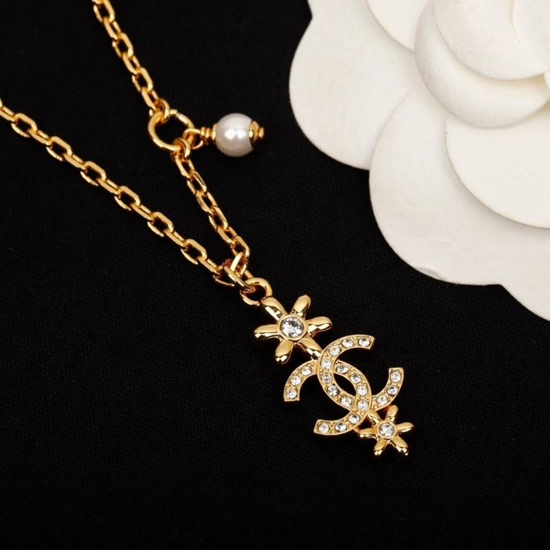 Cut-rate Chanel Necklaces
