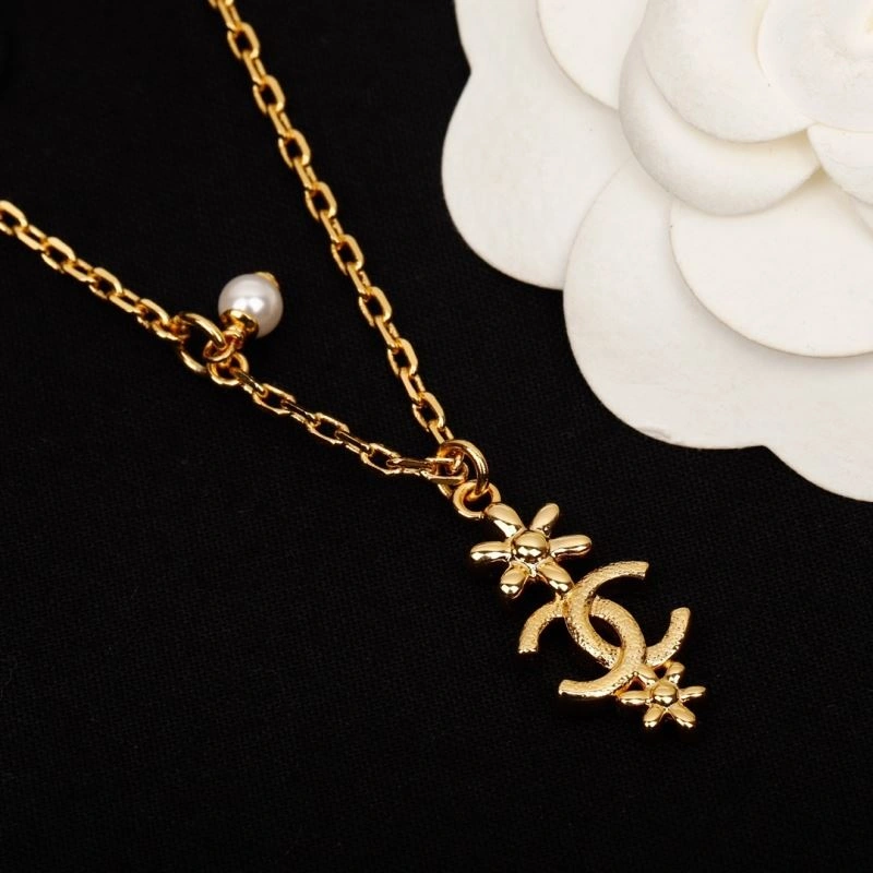 Cut-rate Chanel Necklaces
