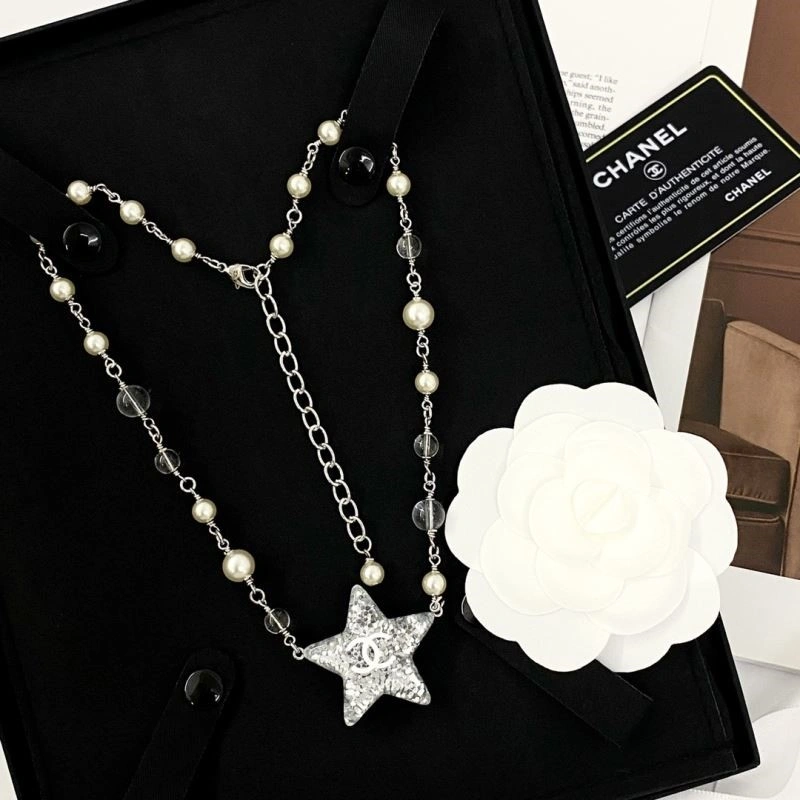 Bargain Chanel Necklaces
