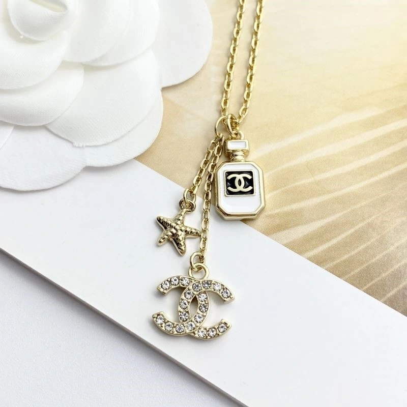 Brand-authenticated Chanel Necklaces