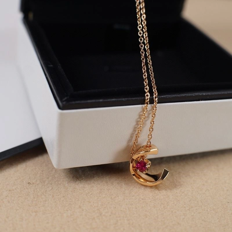 Top match Chanel Necklaces