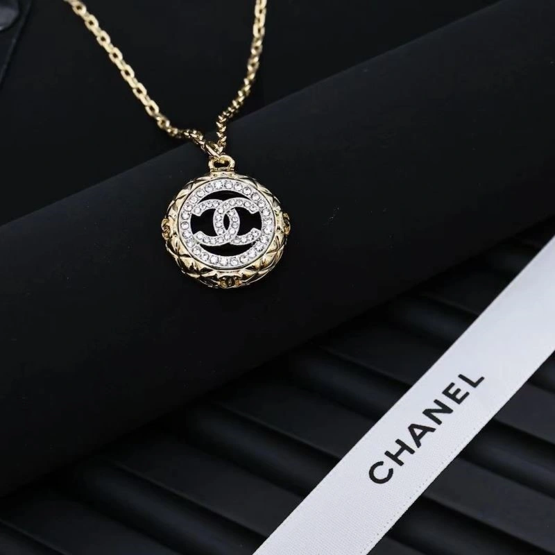 Precise copy Chanel Necklaces