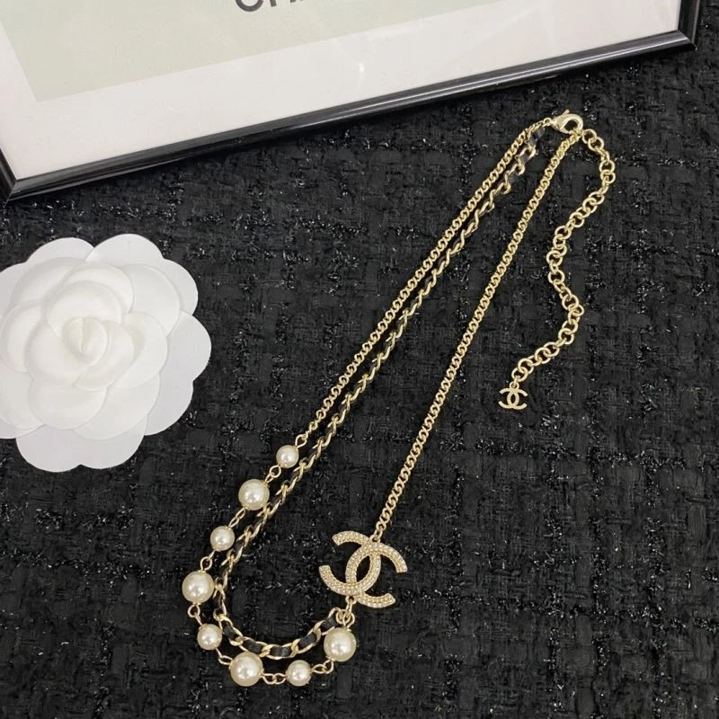 Bargain Chanel Necklaces