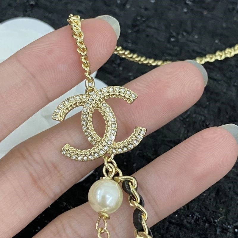 Bargain Chanel Necklaces