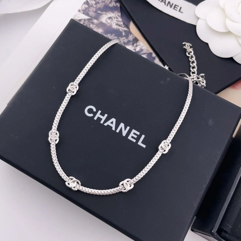 Bargain Chanel Necklaces