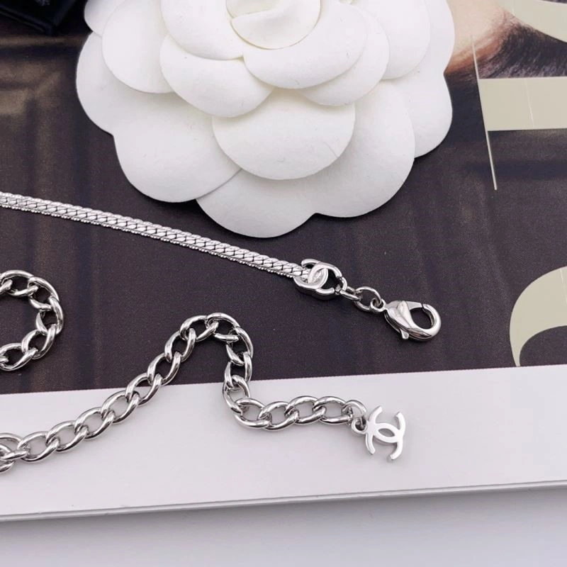 Bargain Chanel Necklaces