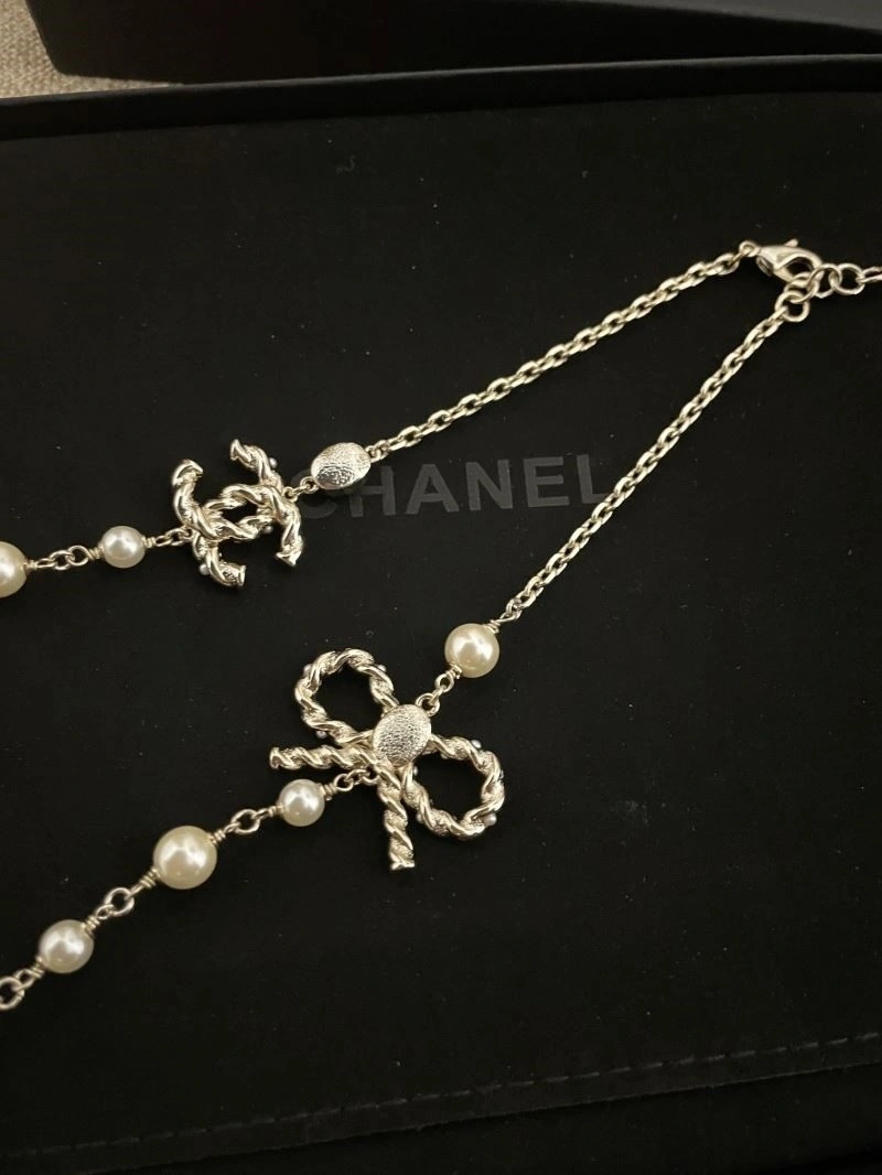 Top mirror Chanel Necklaces