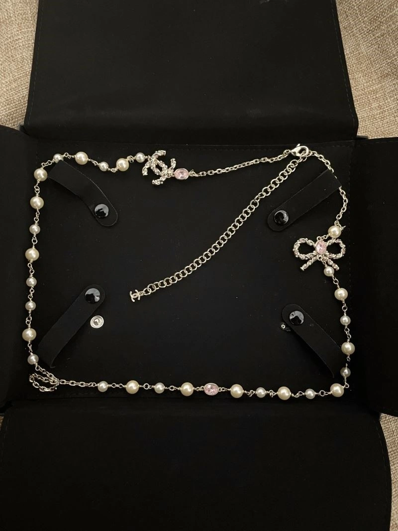 Top mirror Chanel Necklaces