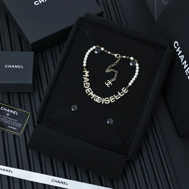 Accurate model Chanel Necklaces