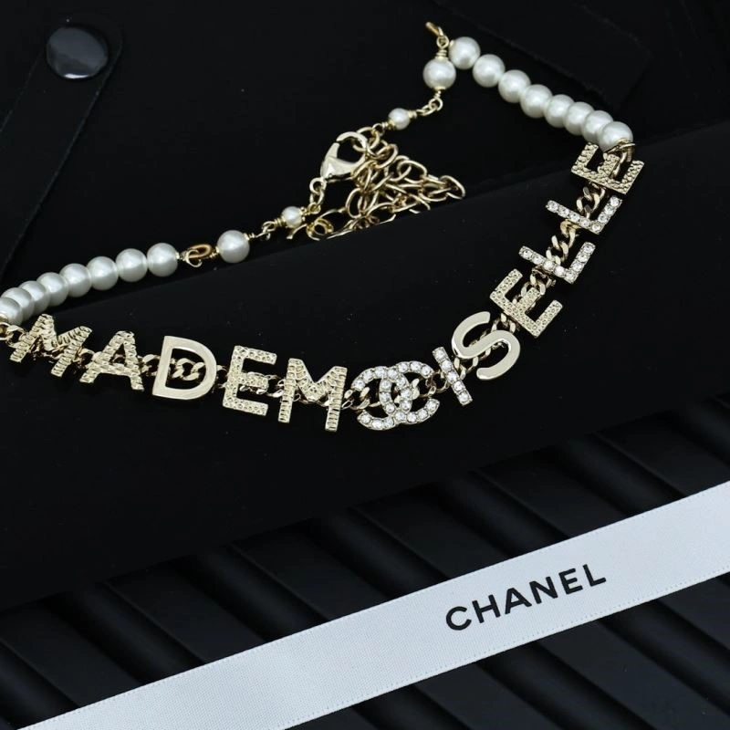 Accurate model Chanel Necklaces