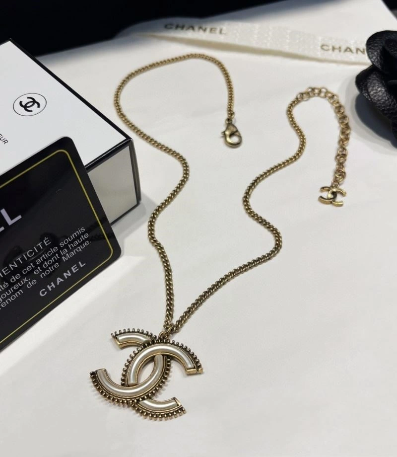 Indistinguishable Chanel Necklaces