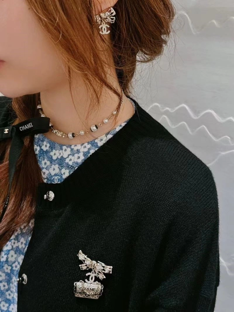 Value-priced Chanel Necklaces