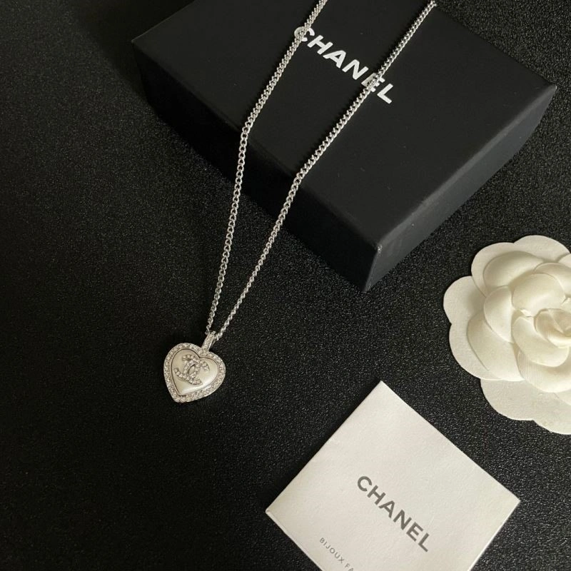 Value-priced Chanel Necklaces