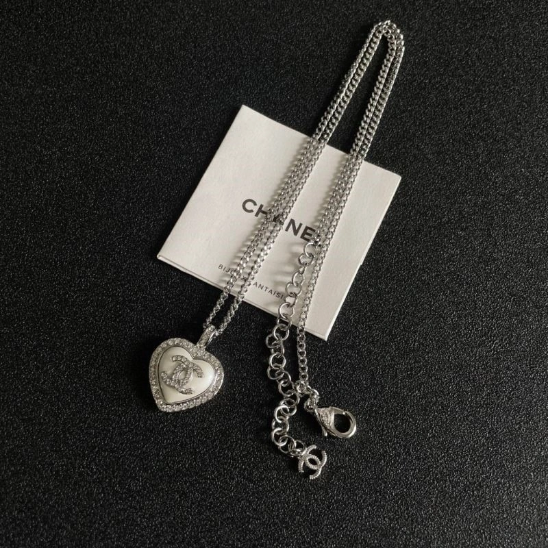 Value-priced Chanel Necklaces