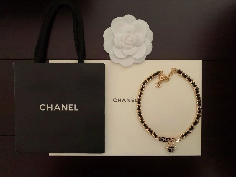 Indistinguishable Chanel Necklaces