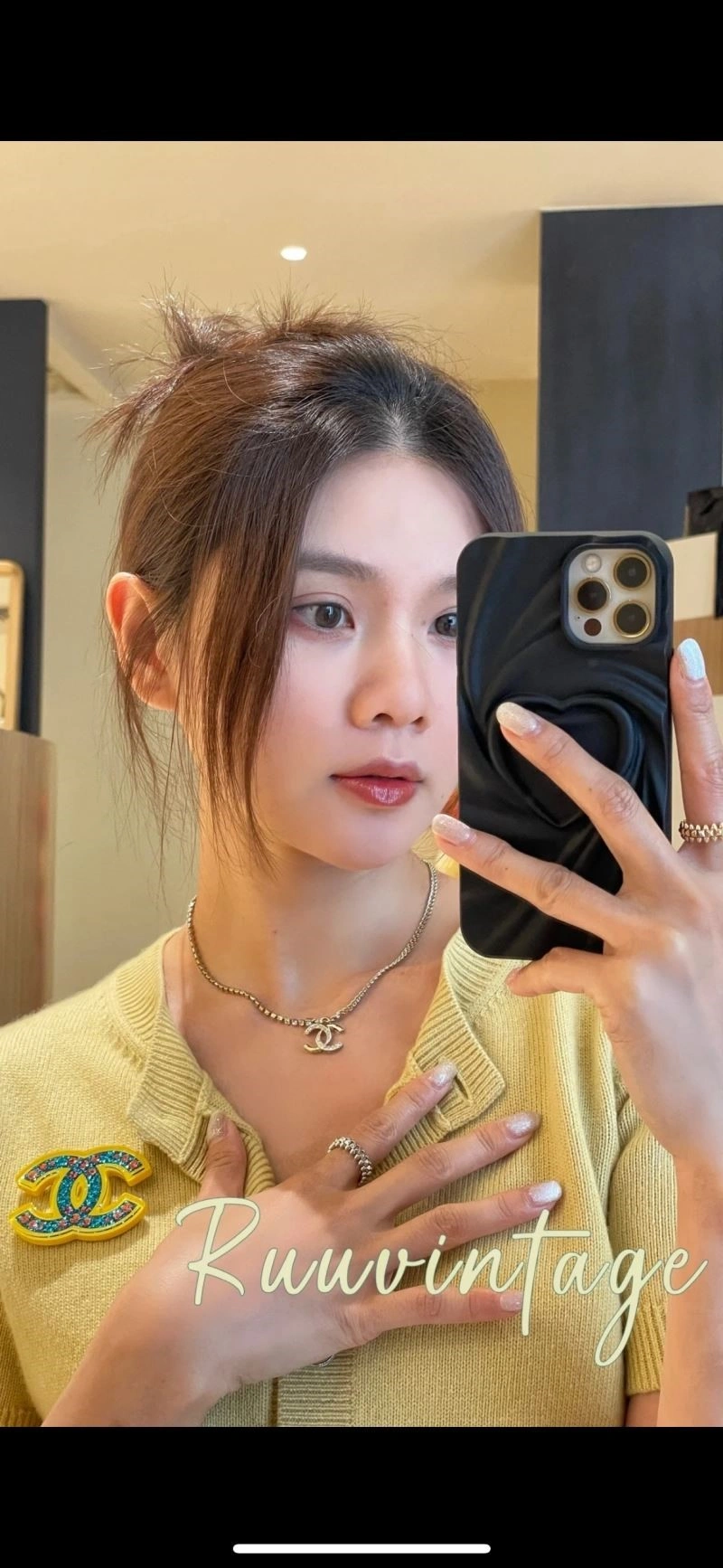 Top mirror Chanel Necklaces