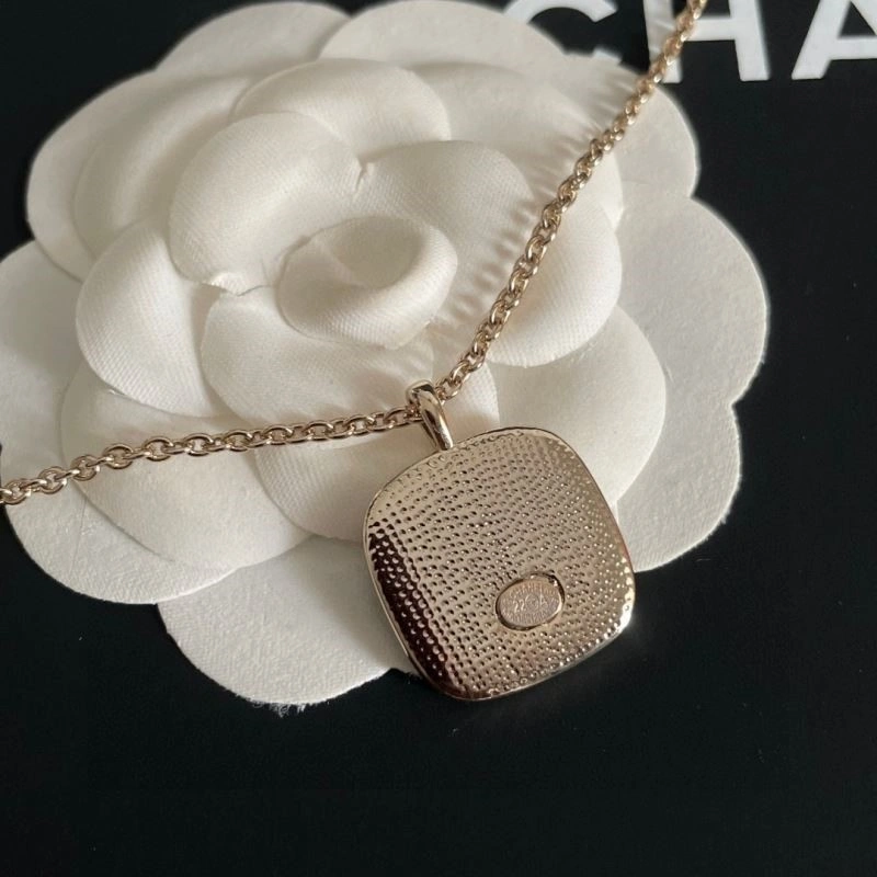 Reasonably priced Chanel Necklaces