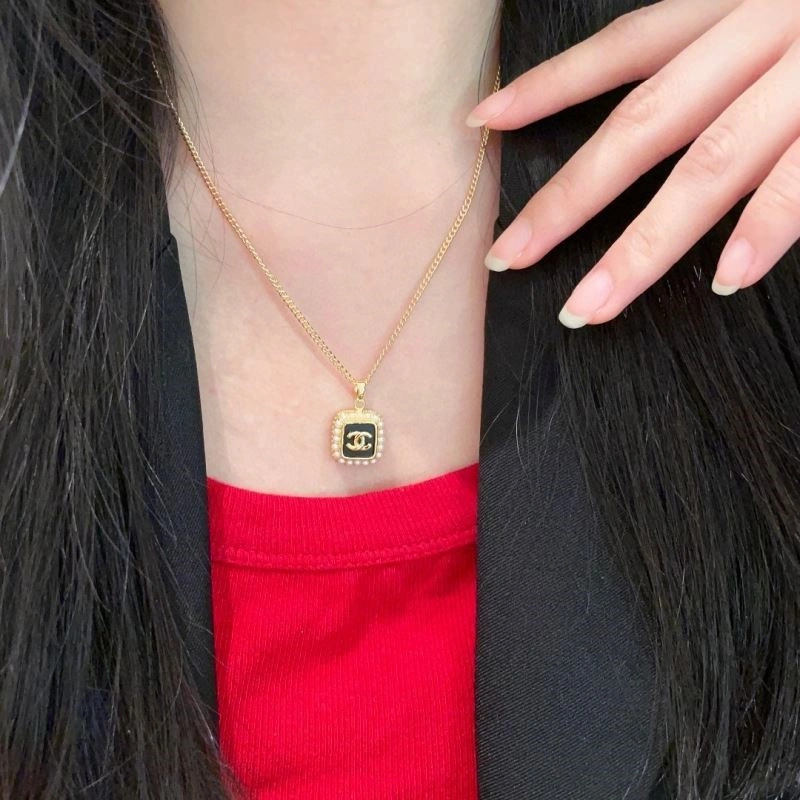 Chanel Necklaces