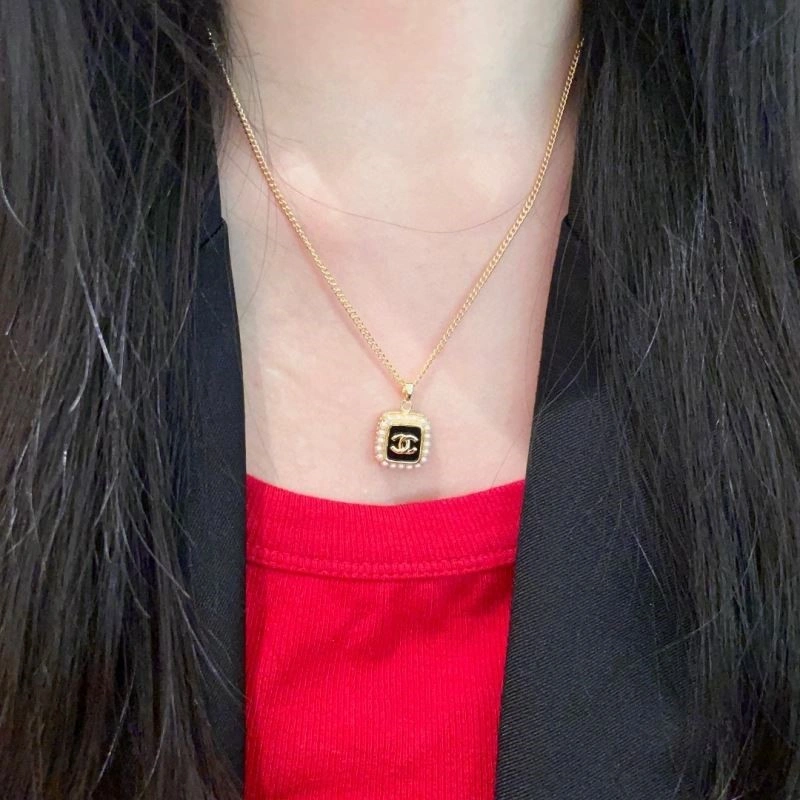 Legit Chanel Necklaces