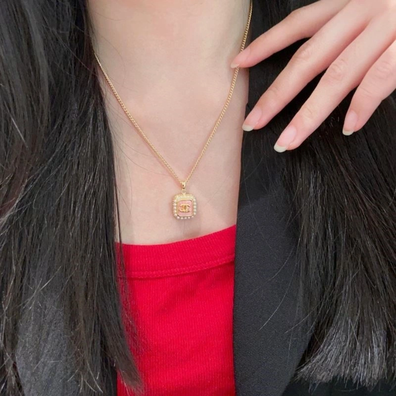Chanel Necklaces