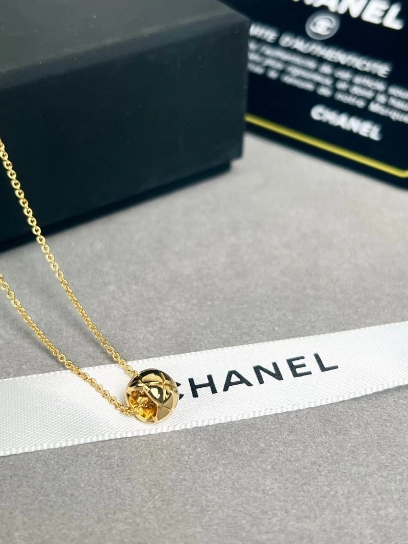 Value-priced Chanel Necklaces