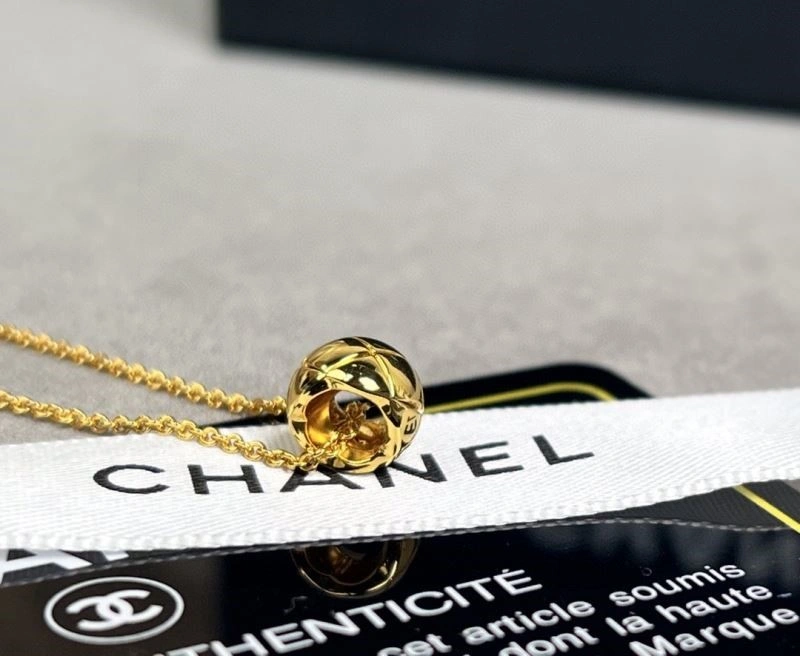 Value-priced Chanel Necklaces