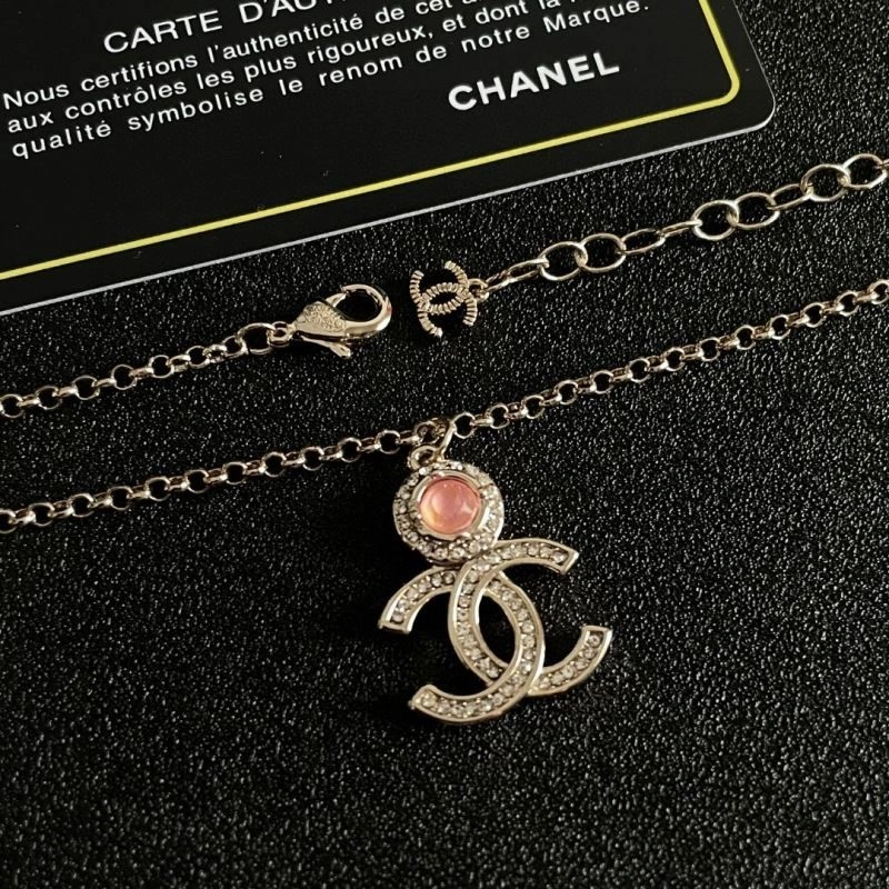 Top mirror Chanel Necklaces