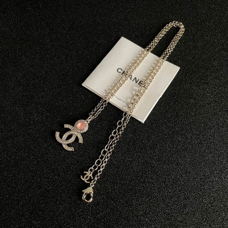 Top mirror Chanel Necklaces