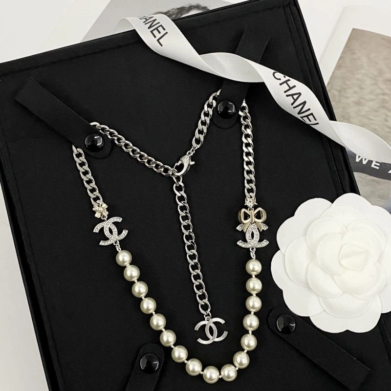 Inexpensive Chanel Necklaces